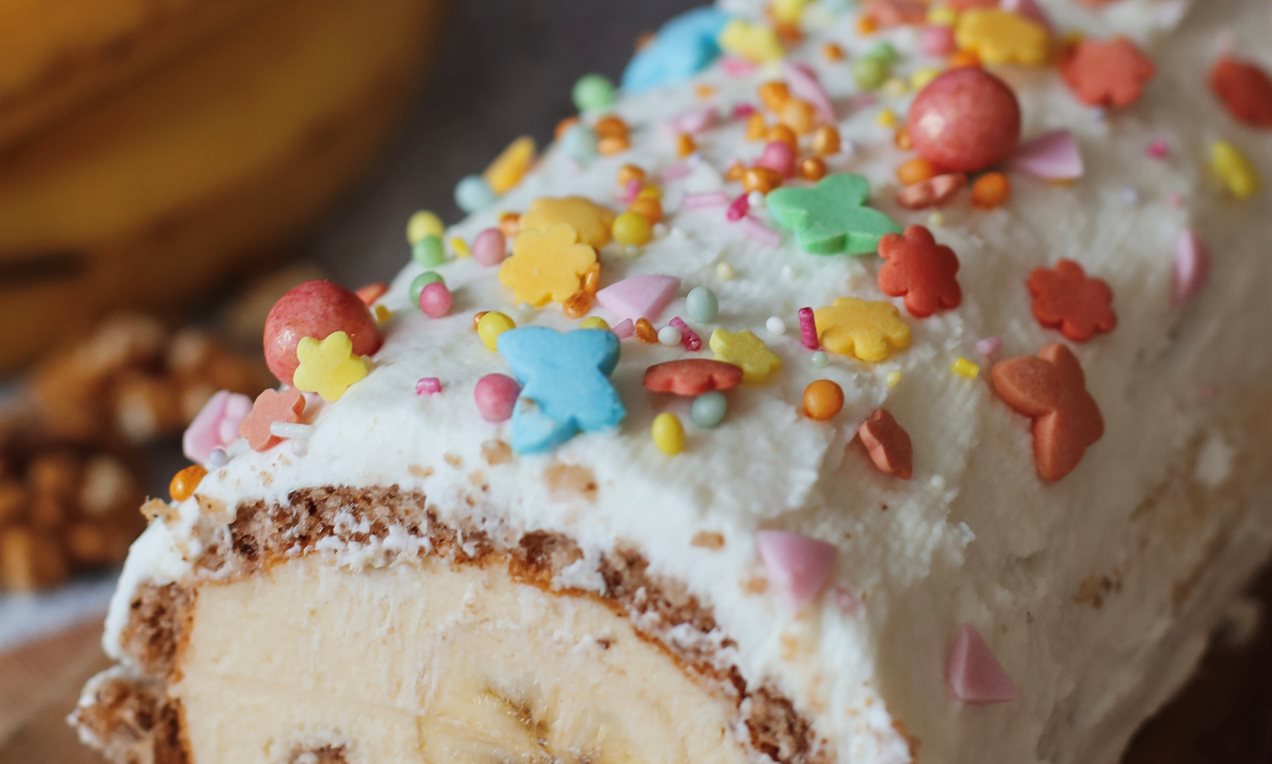 Banana split rolat Recept | Dr. Oetker